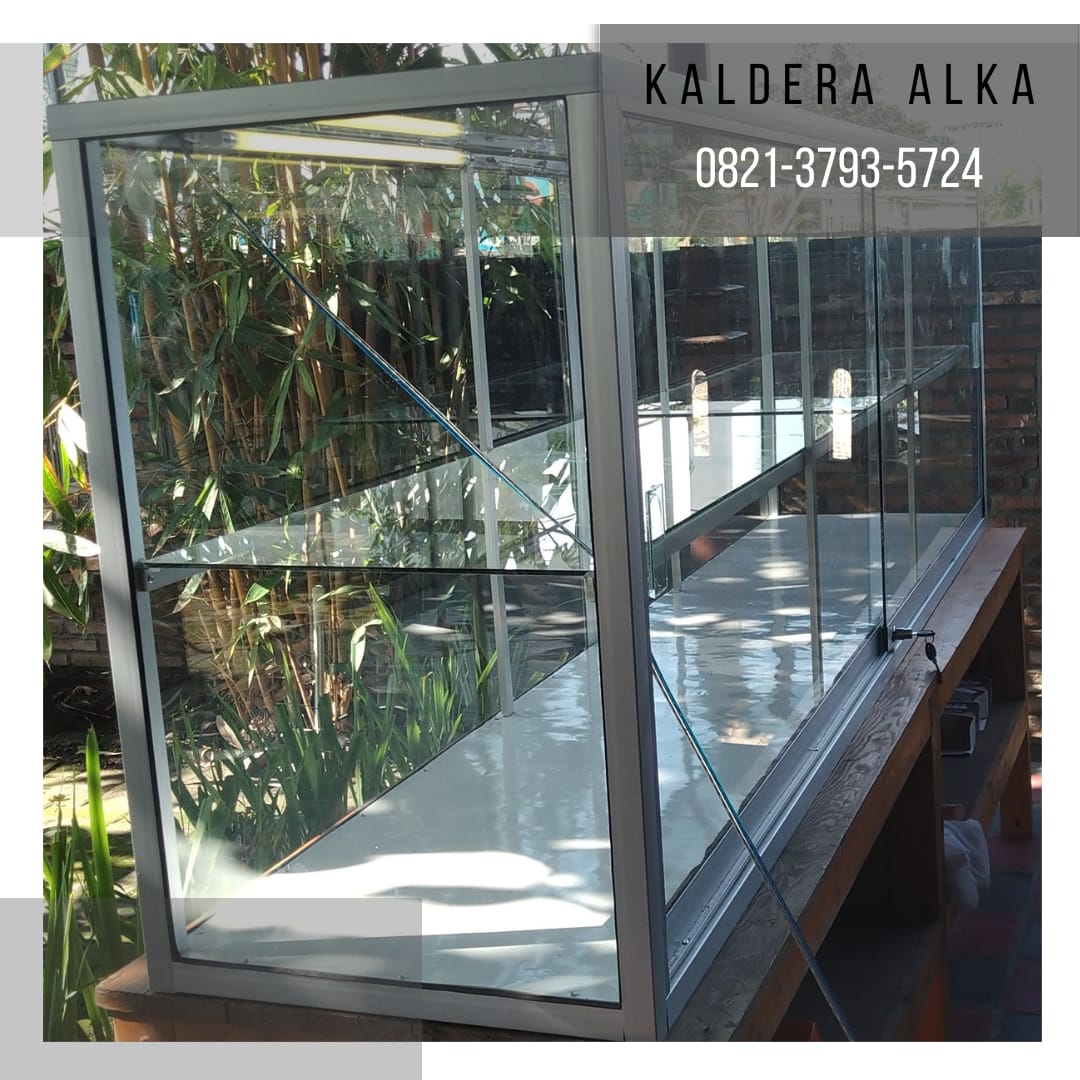Etalase kaca Banyumas | Produsen Etalase Banyumas 081-221-222-646